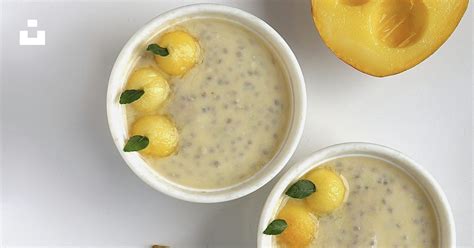 흰색 세라믹 그릇에 얇게 썬 레몬 사진 Unsplash의 무료 뉴델리 이미지