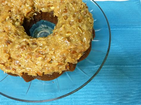 German Chocolate Bundt Cake Vegetariant