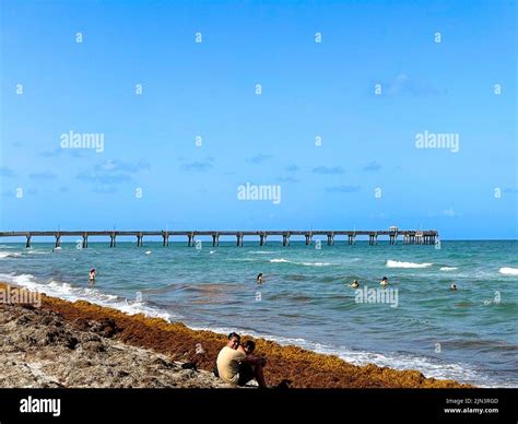 Dania Beach Fl Usa July 27 2022 Landscape View Of Dania Beach Ocean