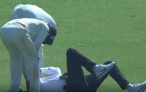 Bhuvneshwar Kumar Hits Umpire Paul Reiffel On The Back Of His Head With