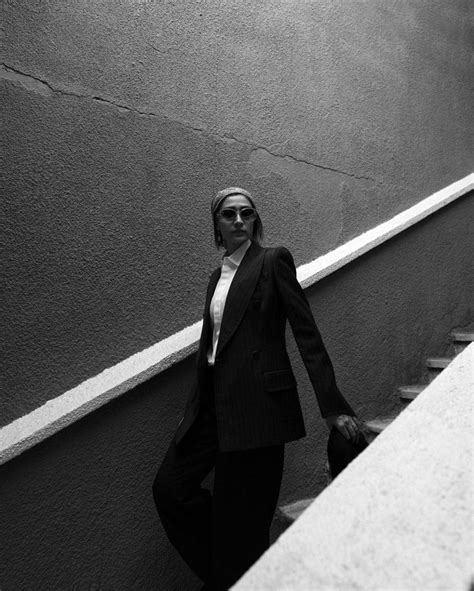 این بازیگر مشهور با رفتارش سر تهرانی‌ها کلاه گذاشت عکس همسر مدلینگ