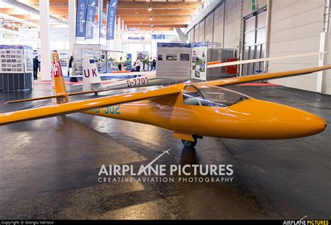 HB-902 - Private Neukom Elfe S3 at Friedrichshafen | Photo ID 908852 ...