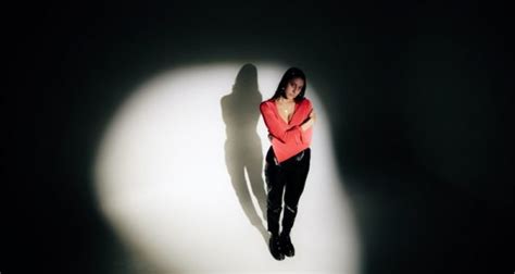 Mary Kutter Releases Her Debut Single Entitled Never Wanna Leave”
