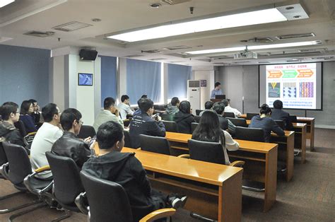 华东理工大学刘培念教授来研究中心进行学术交流与访问