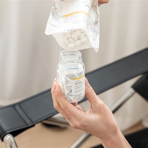 Innoble One Chew Toothpaste Tablets With Fluoride Natural Effervescent Lemon Mint Flavor