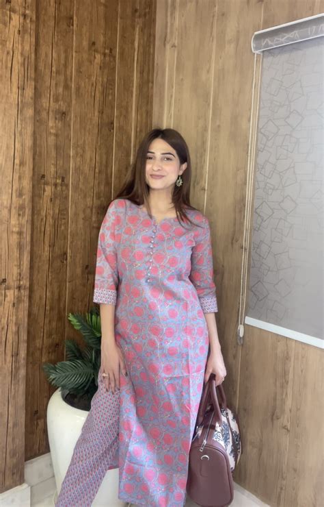 Shivani Kapoors Amazon Page