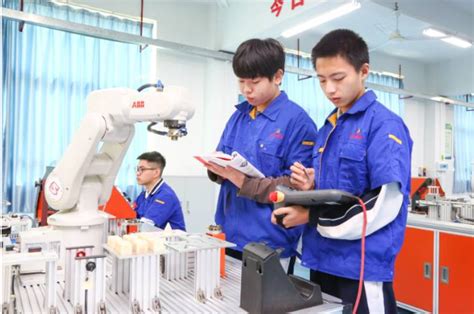 专业设置 深圳市宝山技工学校，2024招生网 宝山技工学校，宝山技校