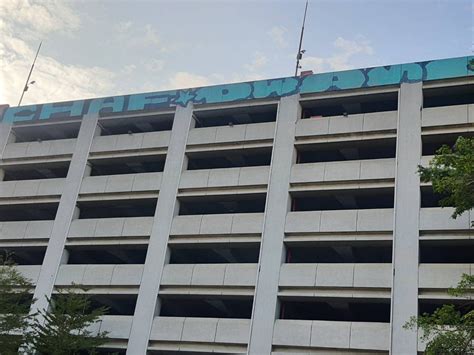停車場頂樓塗鴉外牆警調電眼偵辦