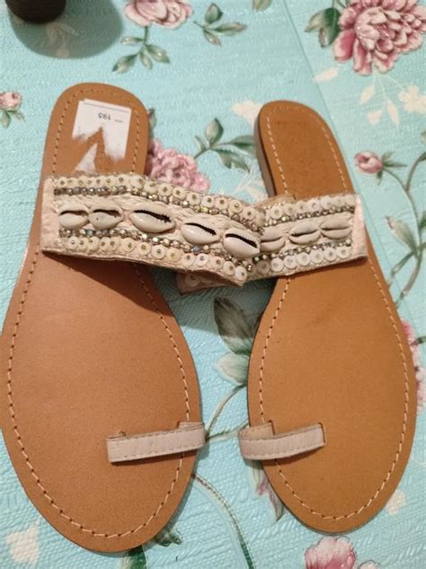 Шльопанці — ціна 99 грн у каталозі Шльопанці Купити жіночі речі за доступною ціною на Шафі