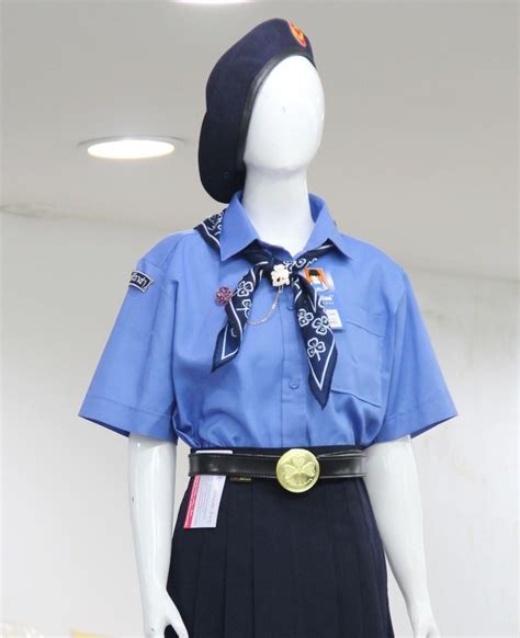 เสื้อผู้บำเพ็ญประโยชน์