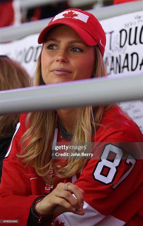 Model Kathy Leutner Girlfriend Of Sidney Crosby Of Canada Attends