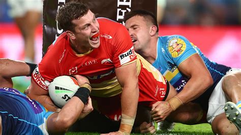 Nrl Round 19 Dolphins V Titans Brave Referee Call Lauded As Dolphins