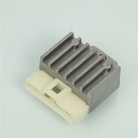 Régulateur Redresseur De Tension P2r Pour Scooter Piaggio 50 Nrg