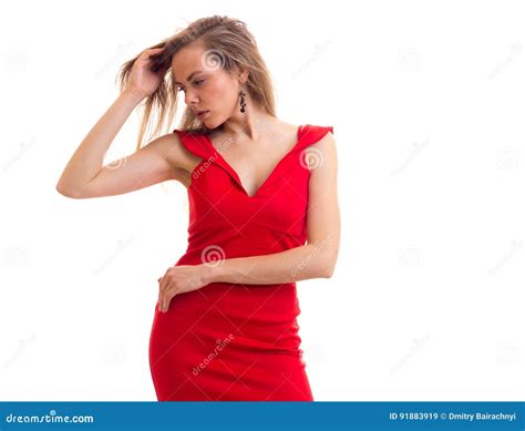 Giovane Donna In Vestito Rosso Immagine Stock Immagine Di Proposta