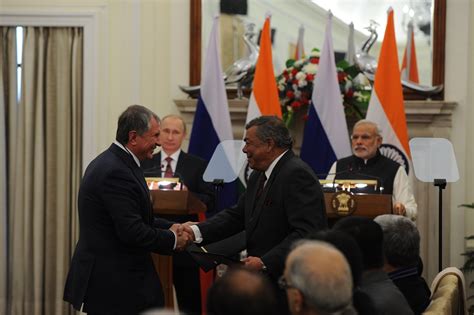 Rosneft Signs Supply Deal With Essar The Energy Year