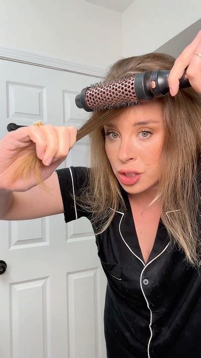 Hot Brush Bouncy Blowout Tutorial Hair Hairtutorial Blowout