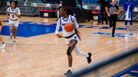 Boler Signs Wnba Training Camp Contract With Sky University Of