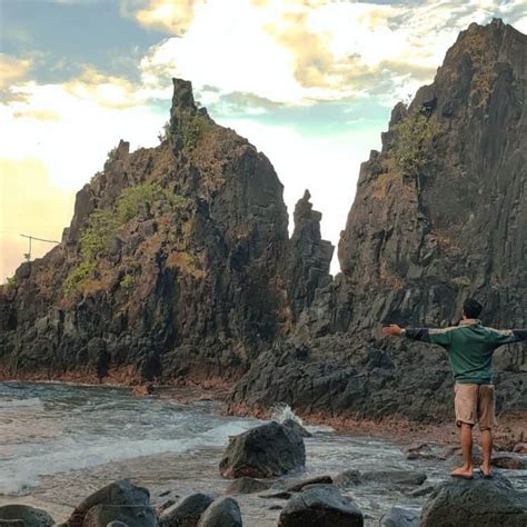 Pantai Orong Bukal Wisata Terhits Yang Menantang Adrenalin