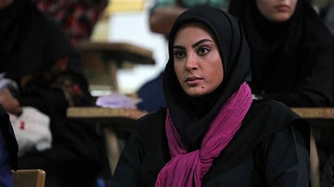 تصاویری عاشقانه از حدیثه تهرانی و همسر بالا بلندش در سواحل جنوبی کشور