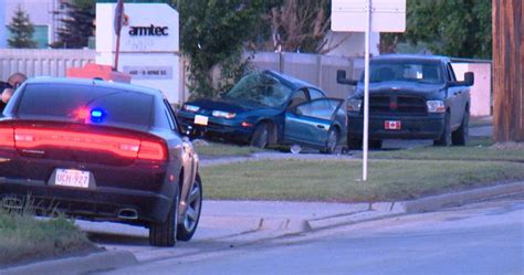One Man Critically Injured In Southeast Crash Calgary Globalnewsca