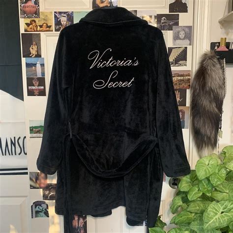 Black Victorias Secret Fluffy Robe ♡ In Perfect Depop