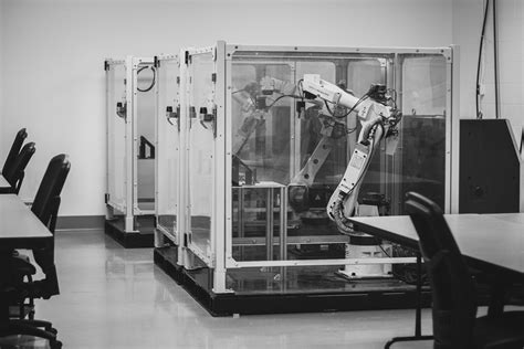 fanuc robot training maintenance programming operations
