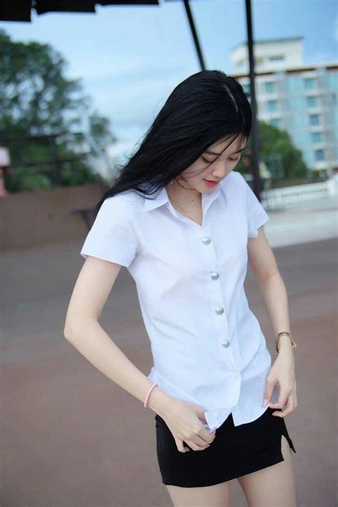 ปักพินโดย Chiêu Nguyễn ใน Nữ Sinh Thái ผู้หญิง นางแบบ ผู้หญิงสวย