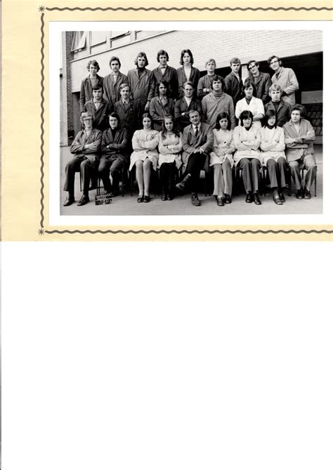 Photo De Classe T D2 Lycée De Gondecourt De 1972 Lycée Marguerite De
