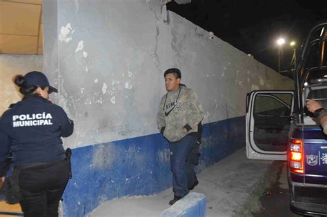 Hallan A Borracho Tirado En La Calle