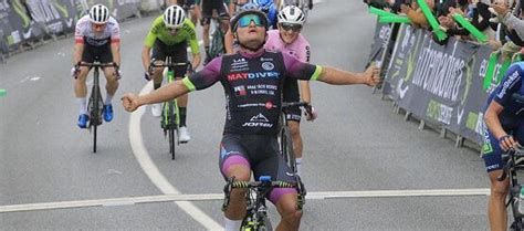 El Colombiano Luis Carlos Chía Gana La 3ª Etapa De La Vuelta