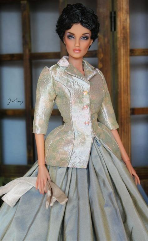 Pin oleh Doubravka Alexandra di Barbi moje oblíbené panenky