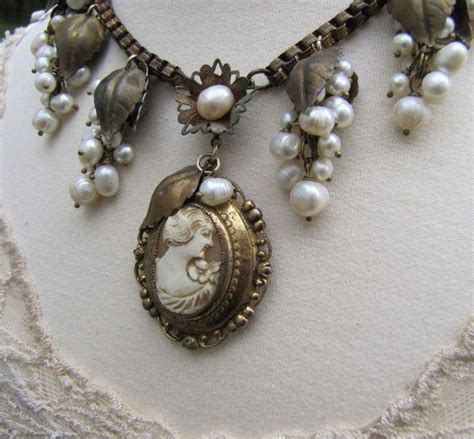 Pin By Pinner On E S S E N C E Jewelry Inspiration Vintage