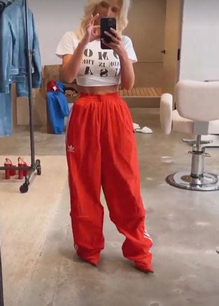 Kim Kardashian Shows Off Her Thinner Than Ever Waist And Legs In