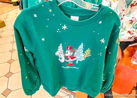 2022 Wdw Whats New Mk Magic Kingdom Emporium Minnie Mouse Holiday