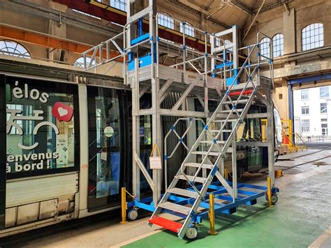 2001574 Plataforma Móvil De Aluminio Con Barandillas Regulables Esla