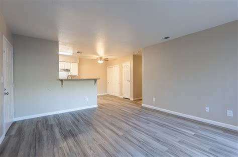 View Photos Sunset Ridge Apartments