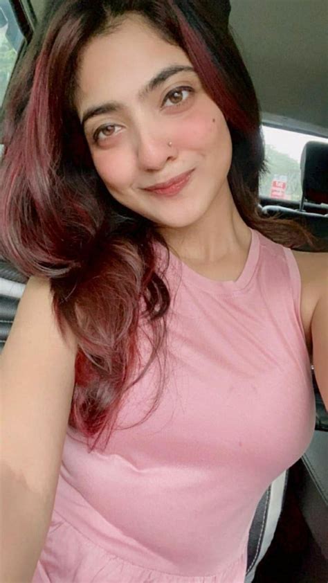 Nandhana Varma R Malluhorny