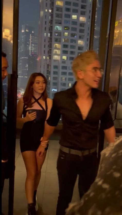 Rumored To Be Same Sex Attracted Take A Look At The Closeness Of