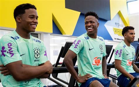 Endrick Vini Jr e Rodrygo valem mais que toda a seleção da Colômbia