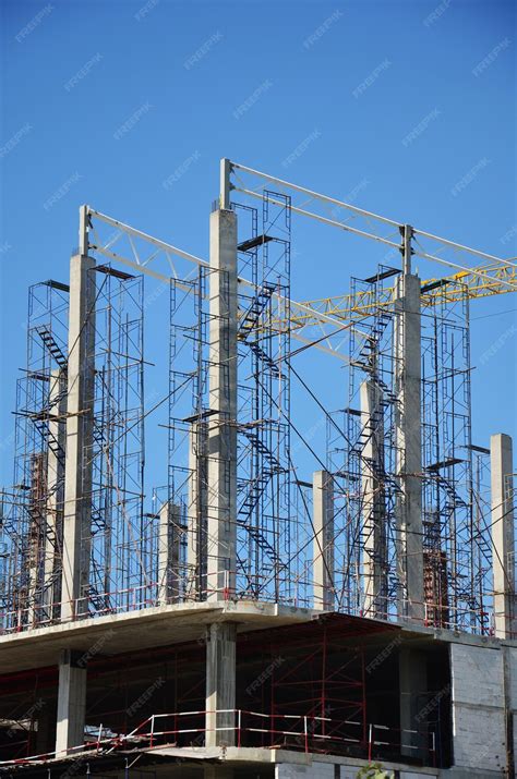 Premium Photo Asian Labor People And Thai Labour Workers Use Machine And Heavy Machinery