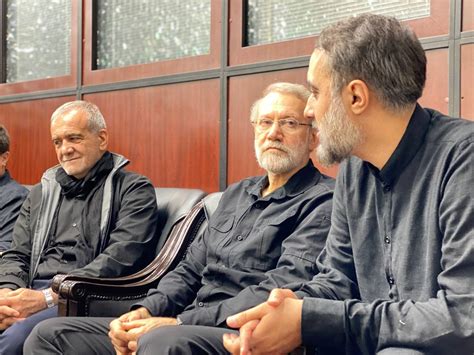 آخرین خبر عکس تصاویری از حضور مسعود پزشکیان و علی لاریجانی در هیئت