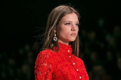 Алеся Кафельникова отказалась от отца после скандала с наркотиками 24СМИ