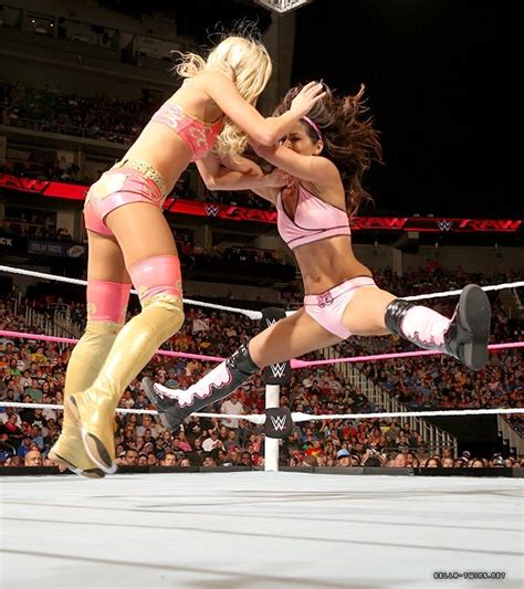 Wwe Wrestling Raw Smackdown The Divas Monday Night Raw Results