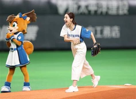 真飛聖 キレキレきつねダンス ココロの秘密基地