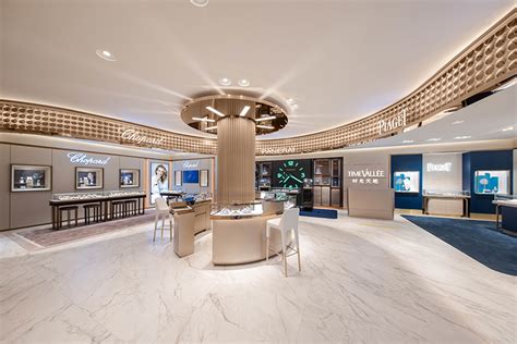 Timevallée 时光天地 Cdf 海口美兰机场免税精品店开幕珠宝饰品店集匠设计网，t5op设计网，优质店面设计网站！