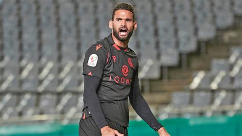 Wolverhampton Wanderers Transfer Rumors Alternatives To Willian Jose