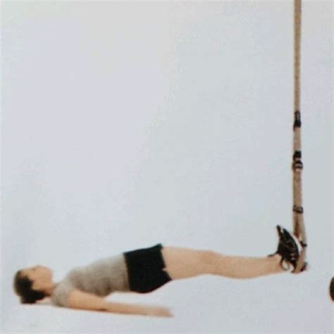 Trx Hamstring Runner Por Alex 🌊 Ejercicio Cómo Hacerlo Skimble