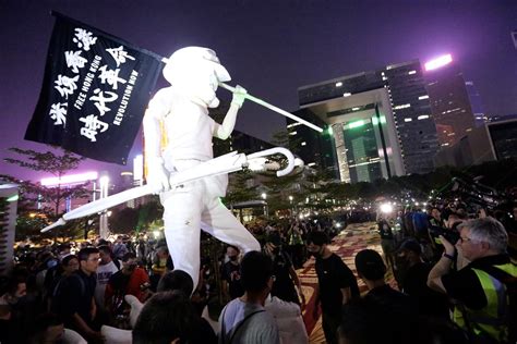 民陣928添馬公園集會提早結束 稱20至30萬人參與 獨媒報導 獨立媒體