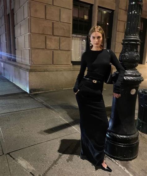 7 Fall Date Night Outfits That Exude Autumnal Romance