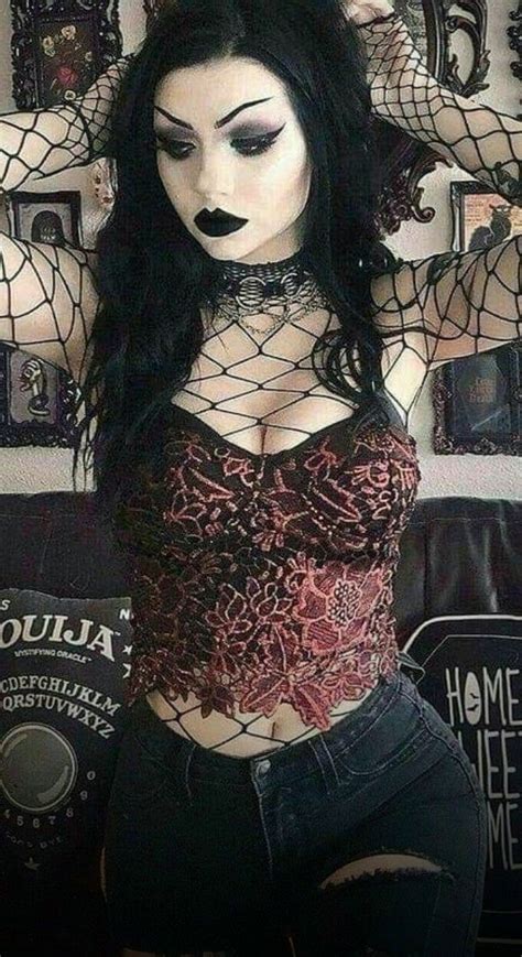 Pin Von Topher Davis Auf Goth Chicks